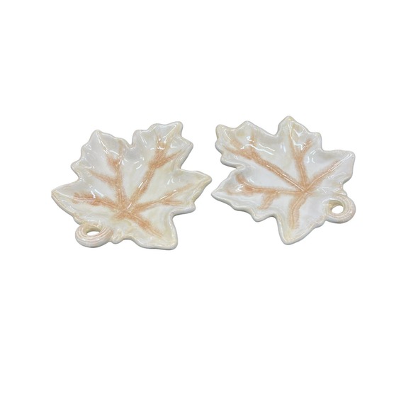 Unbranded | Accents | Maple Leaf Decorative Accent Plates Set Of 2 ...